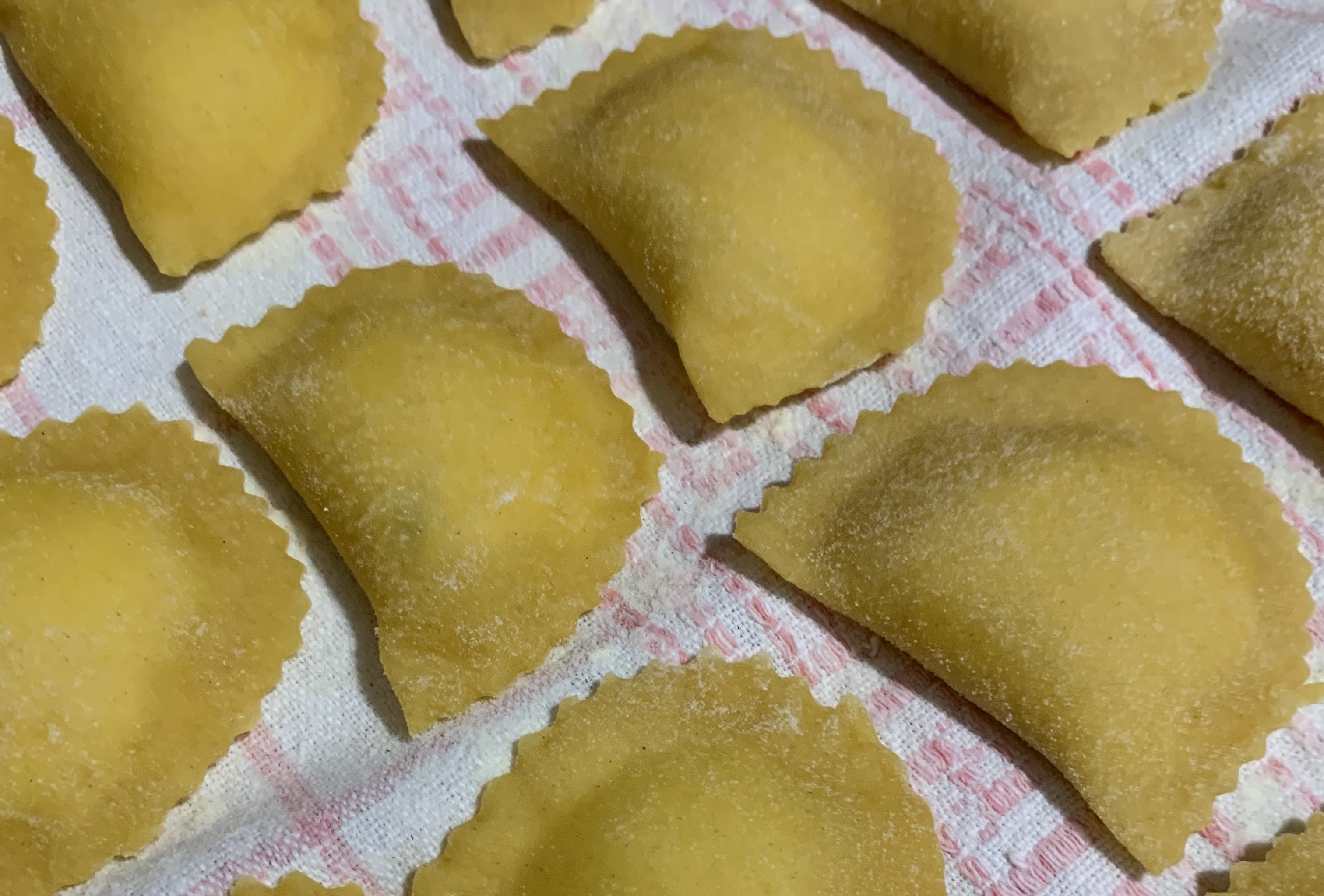 Food, Migrants, and the Making of Traditions - Fabio Parasecoli